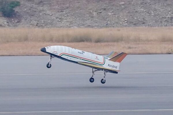 Isro's 'Pushpak' Lands Successfully: India's First Reusable Launch ...